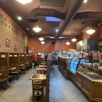 SIMPLE SIMON’S BAKERY & BISTRO - Updated July 2024 - 1274 Photos & 1555 ...