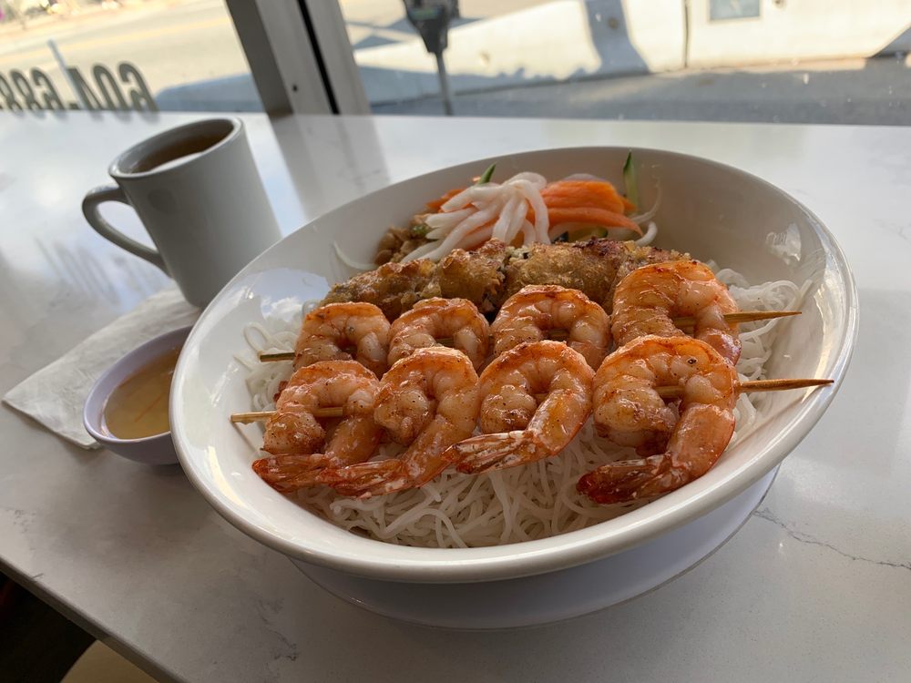 PHO Q & M - Updated May 2025 - 34 Photos & 19 Reviews - 825 Denman ...