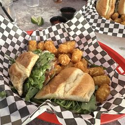 PIGNIC PUB & PATIO - Updated December 2025 - 688 Photos & 276 Reviews ...