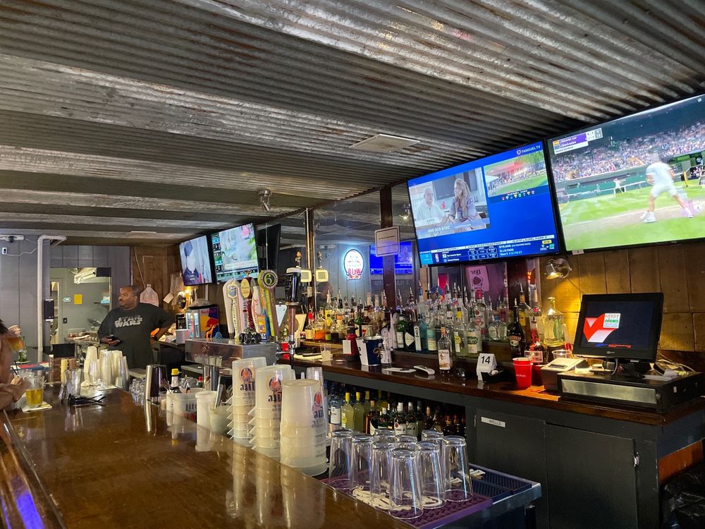 R PLACE PUB - Updated October 2025 - 67 Photos & 51 Reviews - 9603 ...