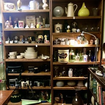 SPRING ANTIQUE MALL - Updated December 2025 - 83 Photos & 43 Reviews ...