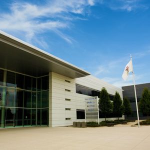 DEVRY UNIVERSITY ADDISON CAMPUS - Updated February 2025 - 14 Reviews ...