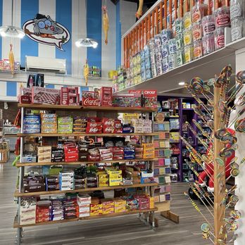 GRANDPA JOES CANDY SHOP - Updated July 2025 - 381 Photos & 121 Reviews ...