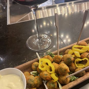 IL CERVO - Updated August 2024 - 288 Photos & 125 Reviews - 420 W ...