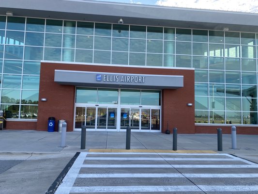 OAJ- ALBERT J. ELLIS AIRPORT - Updated July 2024 - 95 Photos & 74 ...