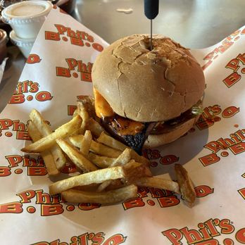 PHIL’S BBQ with photos - Updated August 2024 - 1182 Photos & 705 ...