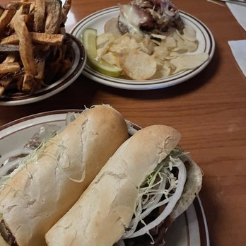 WAG’S RESTAURANT - Updated August 2024 - 98 Photos & 205 Reviews - 24 S ...