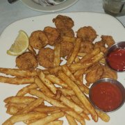 HALF SHELL OYSTER HOUSE - 432 Photos & 362 Reviews - 115 Laurel Park Cv ...