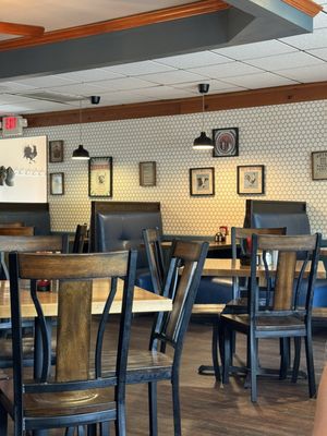 CAFE ON MAIN - Updated October 2025 - 43 Photos & 50 Reviews - 1102 N ...