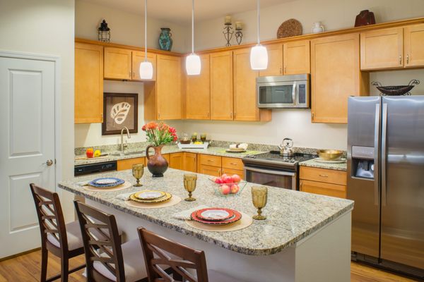 WIND CREST - Updated December 2025 - 73 Photos & 17 Reviews - 3235 Mill ...