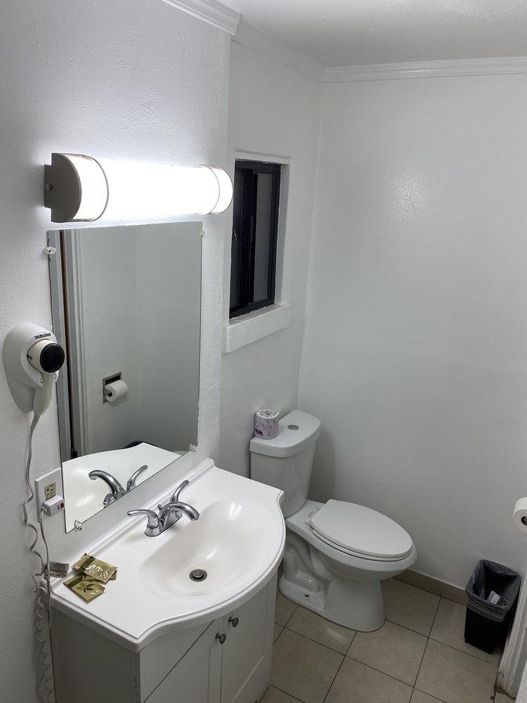 AMERICAN REGENCY INN - Updated May 2024 - 10 Photos & 14 Reviews - 334 ...