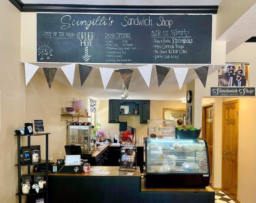 SCUNGILLI’S - Updated December 2025 - 50 Photos & 30 Reviews - 213 E ...