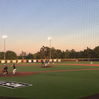 LARKS PARK - Updated December 2025 - 109 E 4th St, Hays, Kansas ...