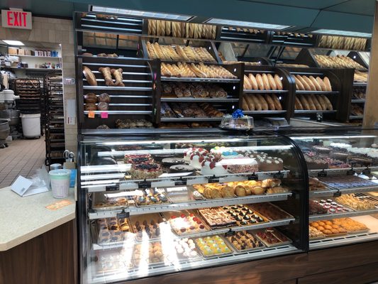 CAPUTO’S PASTRY SHOPPE - Updated February 2025 - 62 Photos & 68 Reviews ...
