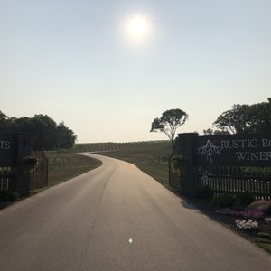 RUSTIC ROOTS WINERY - 56 Photos & 18 Reviews - 20168 St Croix Trl N ...