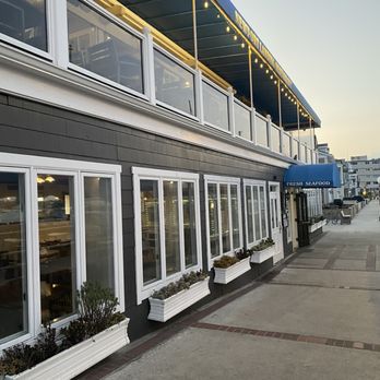 NEWPORT LANDING RESTAURANT - Updated October 2025 - 1076 Reviews & 1164 ...