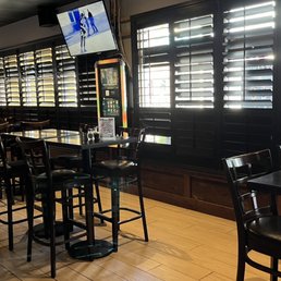 MARATHON GRILL & ALE HOUSE - Updated July 2025 - 111 Photos & 200 ...