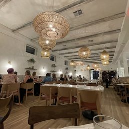 TAVI - Updated October 2025 - 119 Photos & 90 Reviews - 330 N New ...