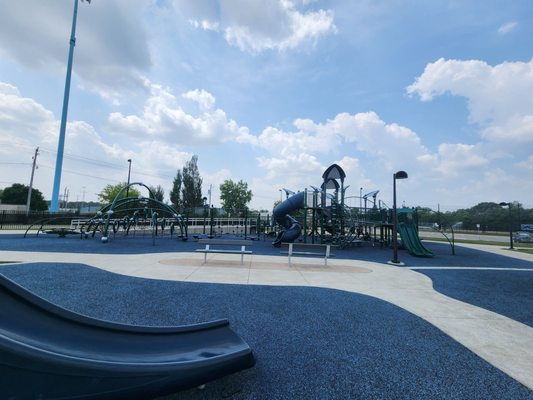 MASLOWSKI GLENDALE COMMUNITY PARK - Updated January 2026 - 18 Photos ...