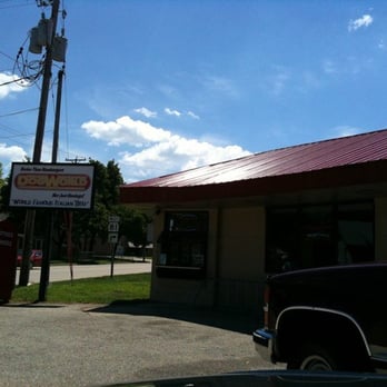 DOG WORLD - Updated June 2024 - 12 Photos & 28 Reviews - 1164 Madison ...