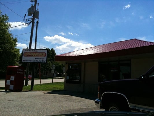 DOG WORLD - Updated July 2025 - 12 Photos & 40 Reviews - 1164 Madison ...