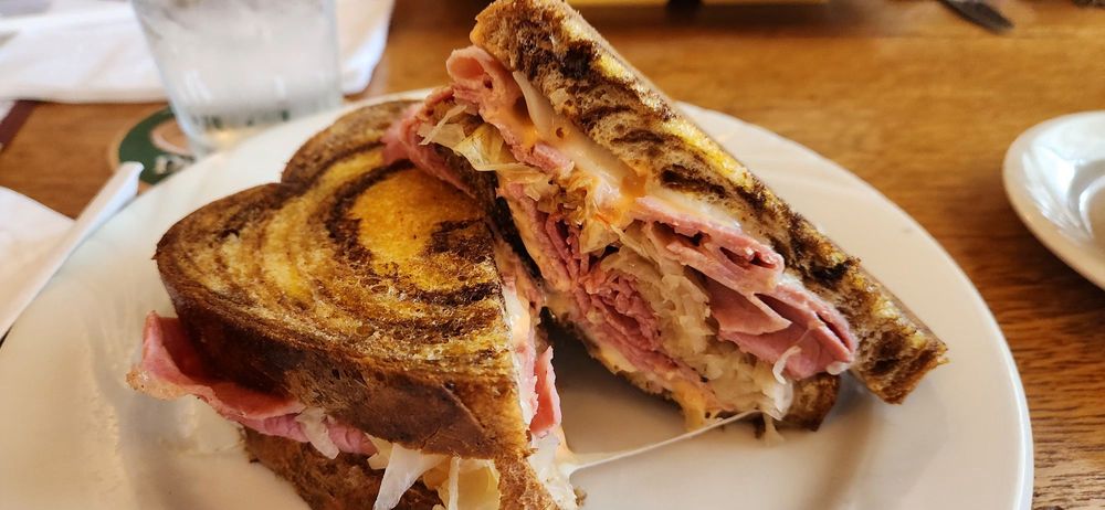 BULL’S HEAD INN - Updated January 2026 - 68 Photos & 125 Real Reviews ...