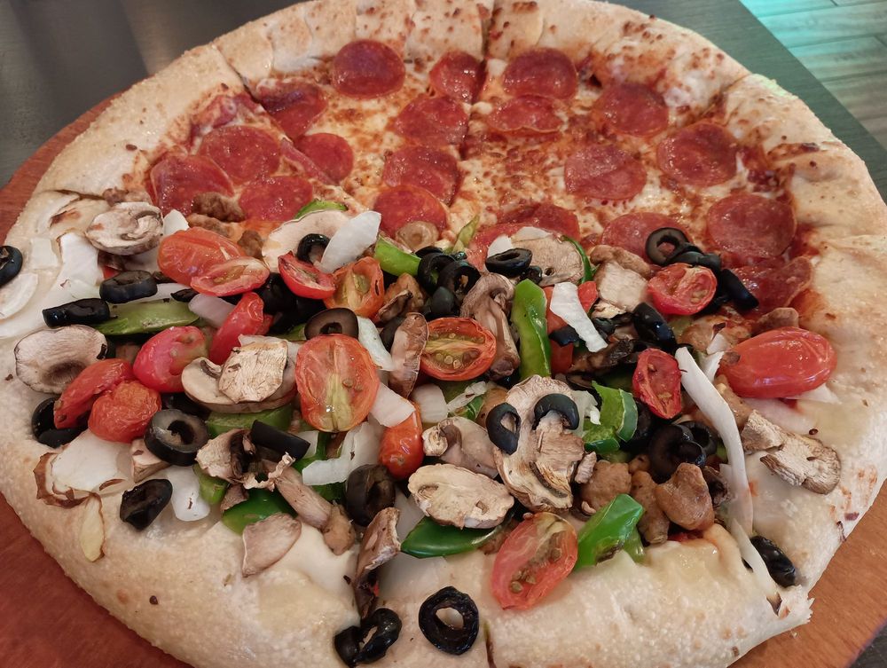 PIZZA HUT - Updated October 2025 - 20 Reviews - 142 Great Oaks Trl ...