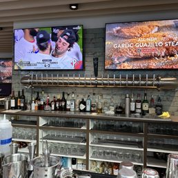 BAR SERRA - Updated December 2025 - 267 Photos & 146 Reviews - 1876 ...