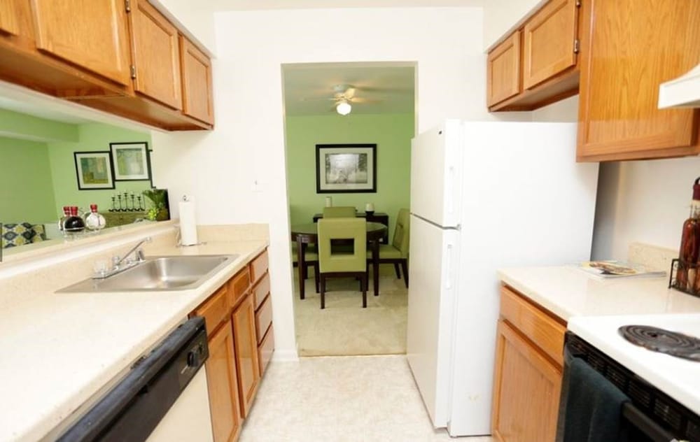 SACRAMENTO SQUARE APARTMENTS - Updated December 2025 - 5401- A Claymont ...