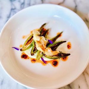 7 MONKS TAPROOM - Updated July 2024 - 332 Photos & 538 Reviews - 128 S ...