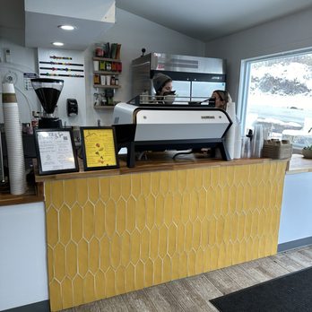 CURBSIDE ON THE RUN - Updated October 2025 - 324 Photos & 237 Reviews ...