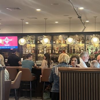 AT THE ROOFTOP - Updated June 2024 - 38 Photos - 220 Albany Turnpike ...