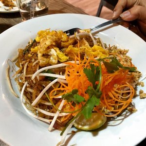 NOODLE WAVE - 642 Photos & 664 Reviews - 1490 W Spring Valley Rd ...