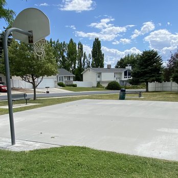 GARRET PARK - Updated June 2025 - 260 Country Club Dr, Stansbury Park ...