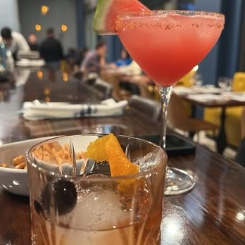 COSTA CONTEMPORARY KITCHEN - 525 Photos & 379 Reviews - 650 Anton Blvd ...