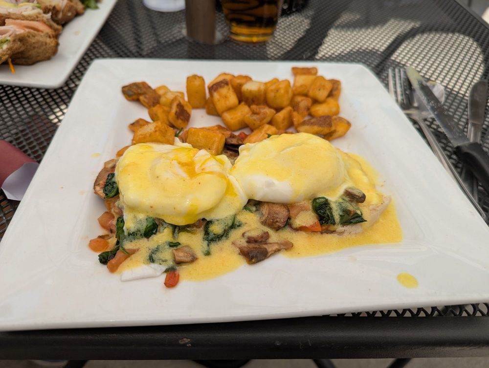 CHLOE’S CAFE - Updated September 2025 - 20 Photos & 11 Reviews - 2920 ...