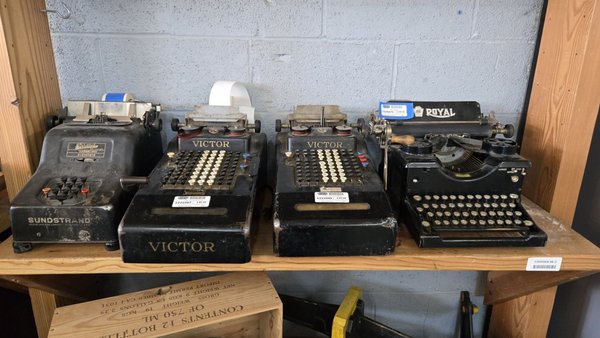 SECOND USE BUILDING MATERIALS - Updated December 2025 - 82 Photos & 100 ...