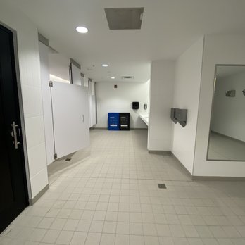 SOUTHFIELDS COMMUNITY CENTRE - Updated December 2025 - 225 Dougall ...