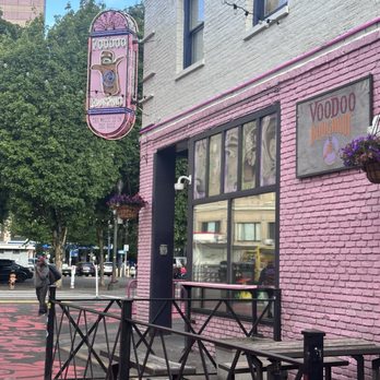VOODOO DOUGHNUT - Updated August 2024 - 12373 Photos & 9930 Reviews ...