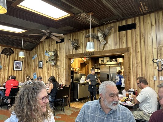 RUNTS BAR-B-Q & GRILL - Updated May 2024 - 110 Photos & 151 Reviews ...