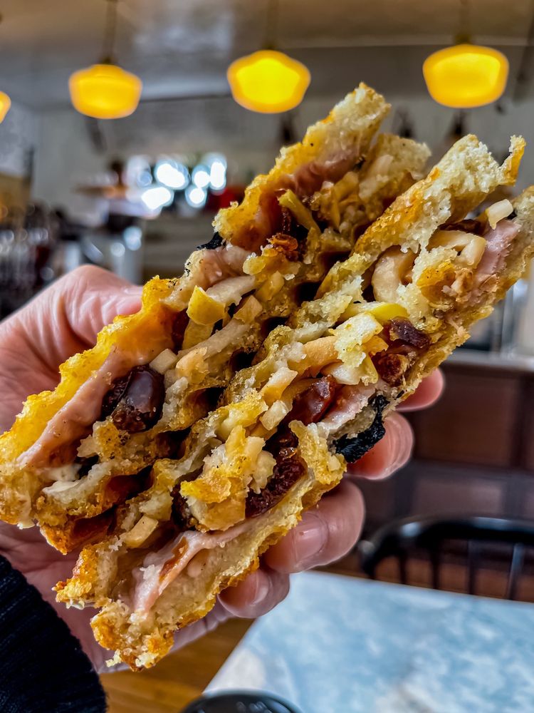 692 COFFEE AND BAR - 24 Photos & 12 Reviews - 5546 Manotick Main Street ...