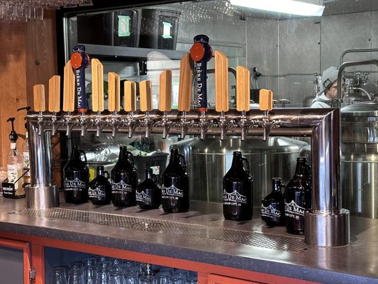 BIERE DE MAC BREW WORKS Mackinaw City, MI - Updated November 2024 - 410 ...