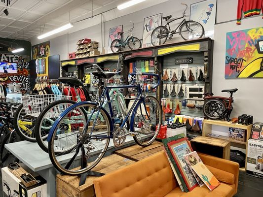 THE DEVIL’S GEAR BIKE SHOP - Updated October 2025 - 29 Photos & 89 ...