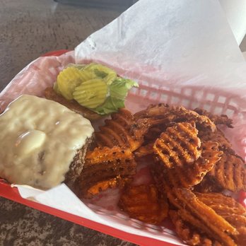 THE GREASE MONKEY - 225 Photos & 415 Reviews - 200 N Mesquite St ...