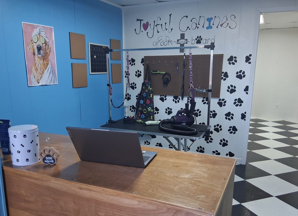 JOYFUL CANINES GROOM BOARD - Updated April 2026 - 17 Photos - 1314 E ...