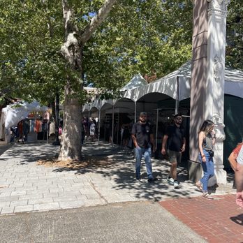 PORTLAND SATURDAY MARKET - Updated April 2024 - 941 Photos & 605 ...