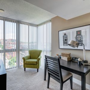 GABLES POINTE 14 - Updated April 2025 - 14 Photos - 1353 N Rolfe St ...