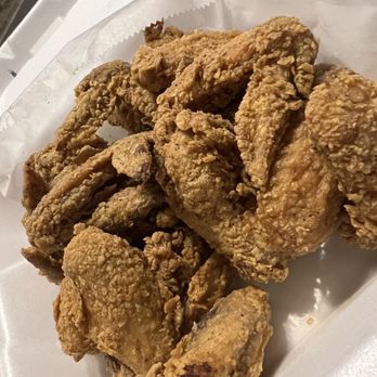 MUNCHES & MANERVA’S SOUL FOOD CAFE - Updated April 2025 - 66 Photos ...