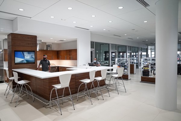 FIELDS BMW WINTER PARK - Updated September 2024 - 179 Photos & 196 ...