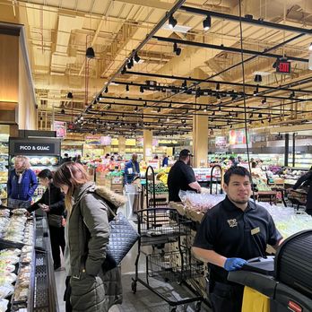 WEGMANS - Updated April 2025 - 20 Photos & 31 Reviews - 11950 Hopper St ...